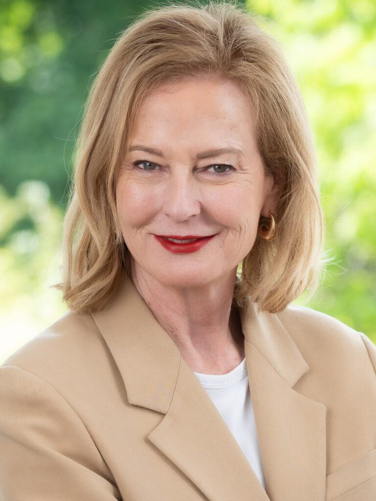 Dame Julia Peyton-Jones – Brunswick Group