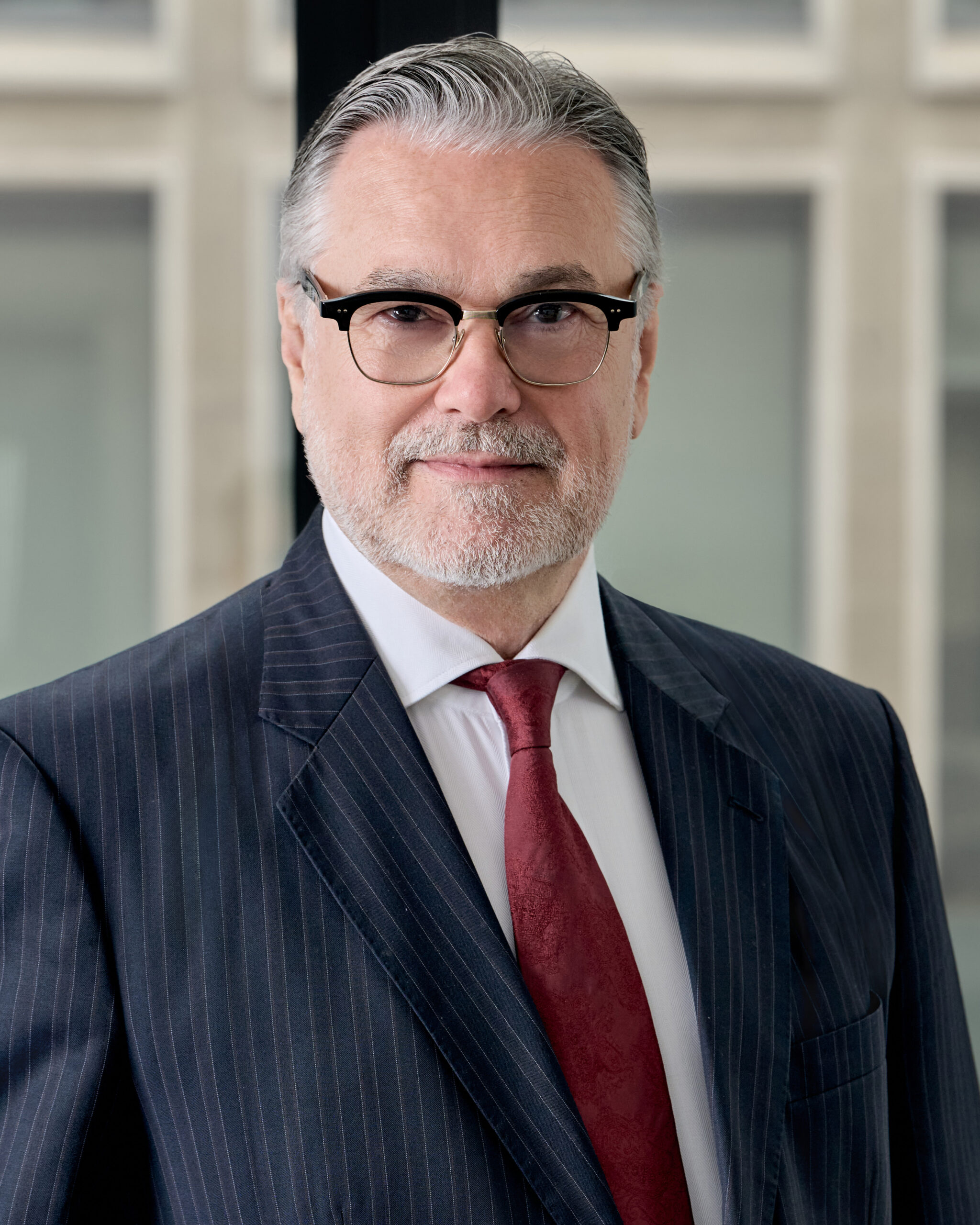 Paul Csiszár – Brunswick Group