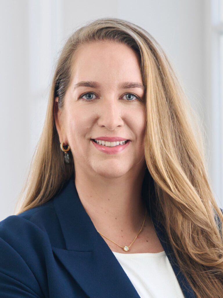 Hannah Rückel – Brunswick Group